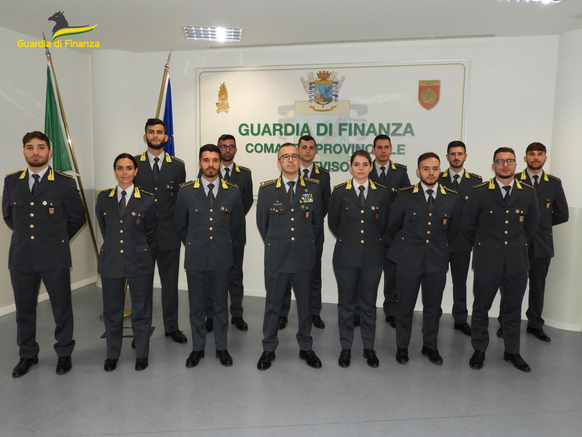 12 nuovi ispettori assegnati al Comando provinciale della Guardia di ...
